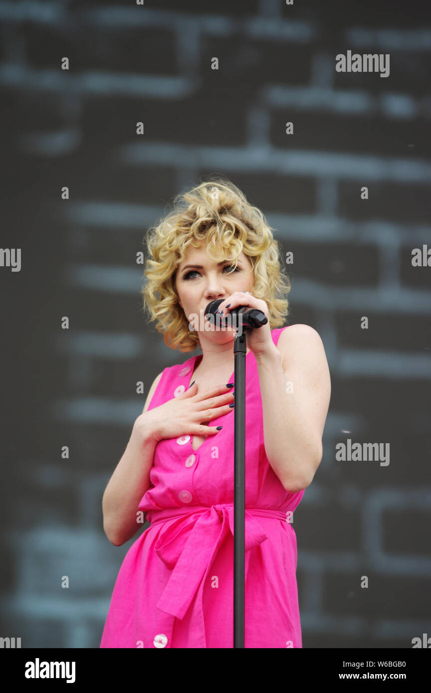 Canadian singer and actress Carly Rae Jepsen performs at the country's ...