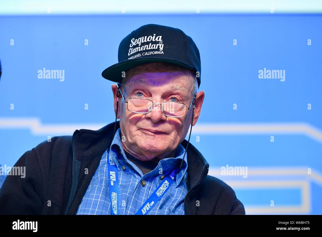 Terry ballantine bisson hi-res stock photography and images - Alamy