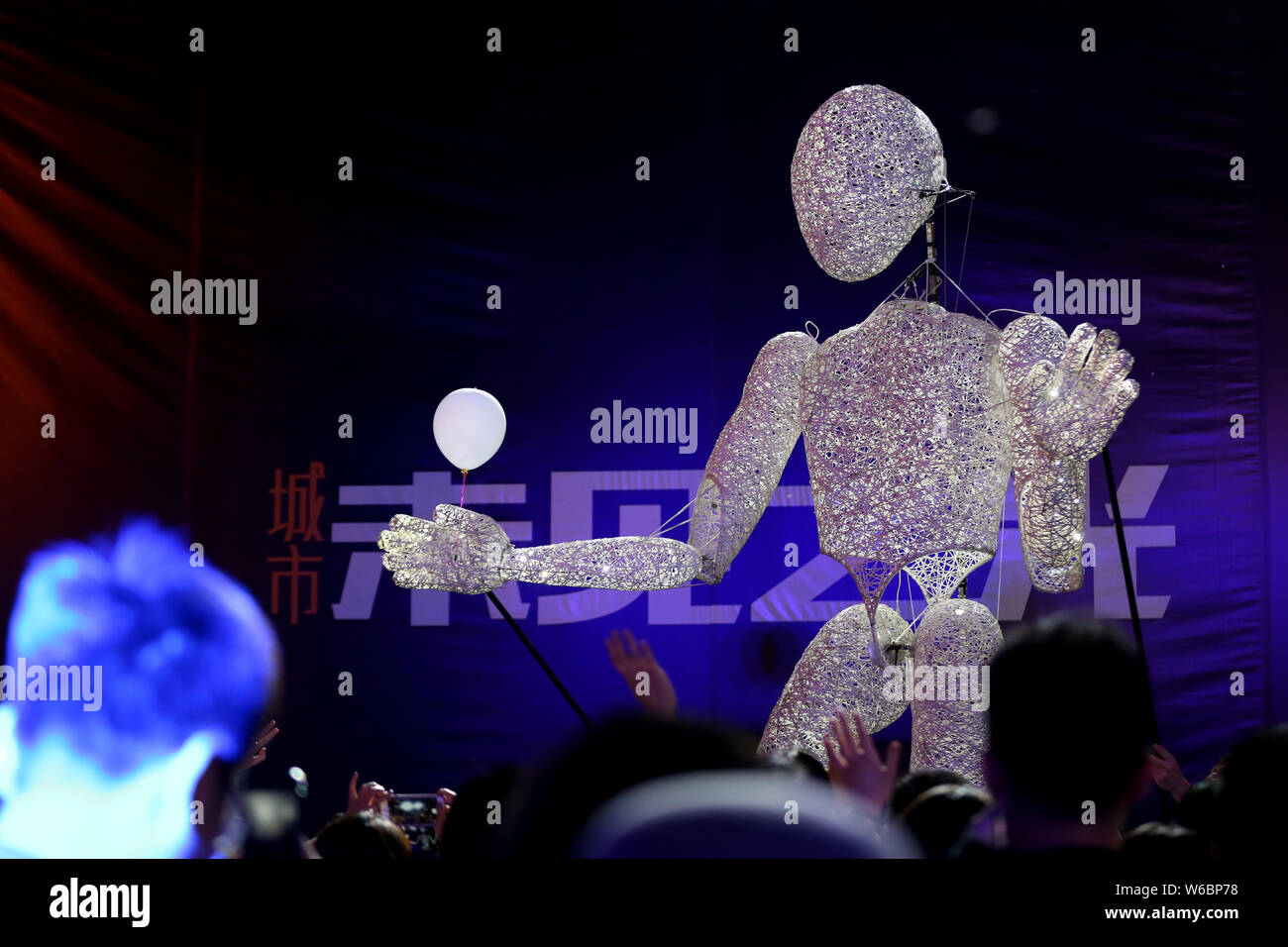 German puppet maker hi-res stock photography and images - Alamy