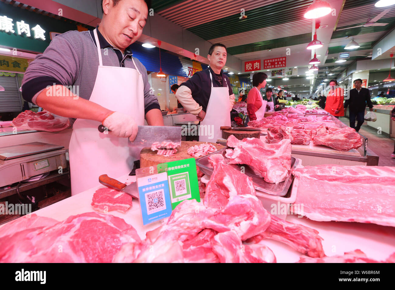 Meat market hi hi-res stock photography and images - Alamy