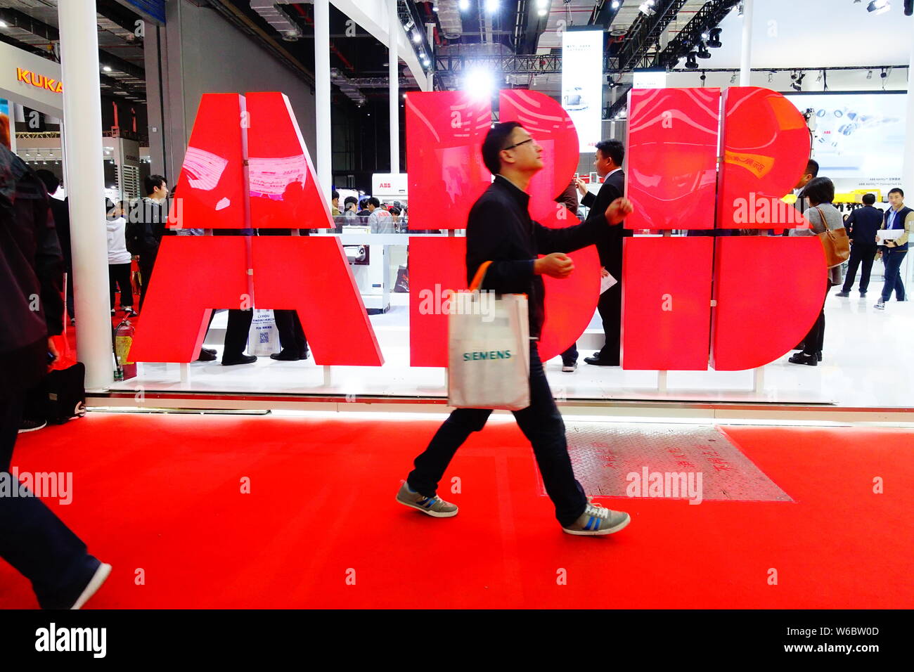 Abb group hi-res stock photography and images - Alamy