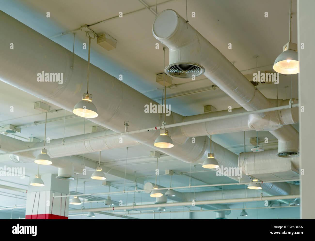 Ducting hi-res stock photography and images - Alamy