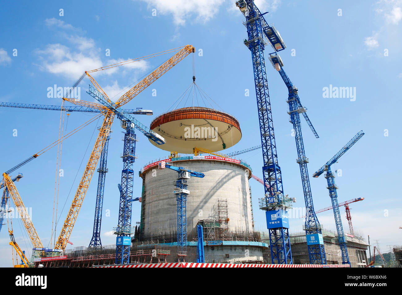 The dome is being installed at No. 3 unit of Fangchenggang Nuclear ...