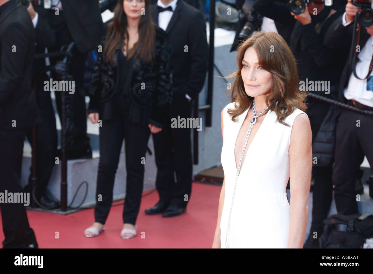 Italian-French singer-songwriter and model Carla Bruni arrives on the ...