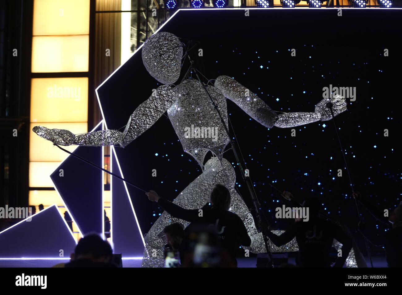 Tall puppet hi-res stock photography and images - Alamy