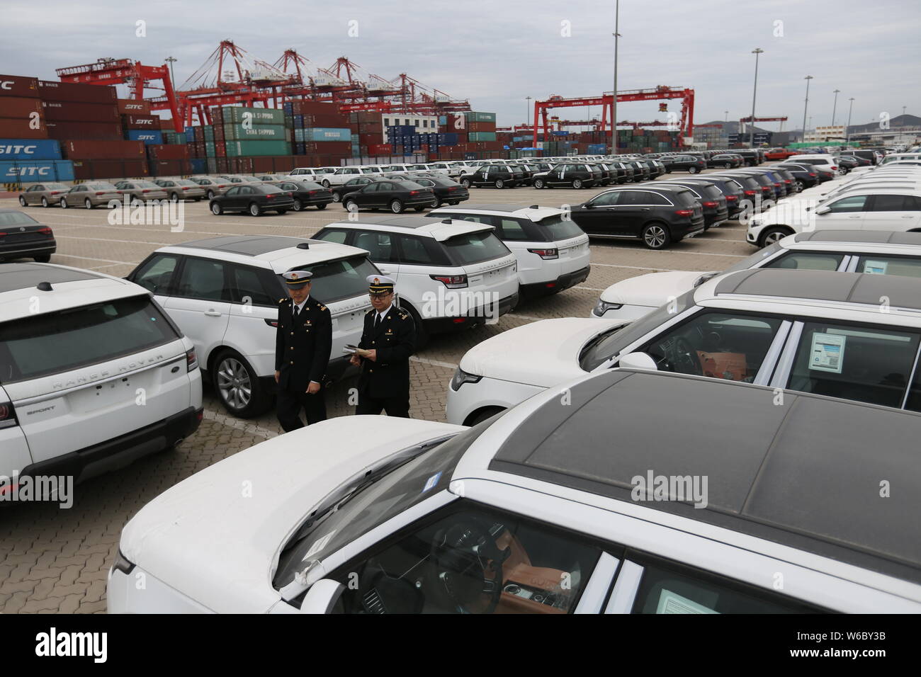 Imported cars hi-res stock photography and images - Alamy