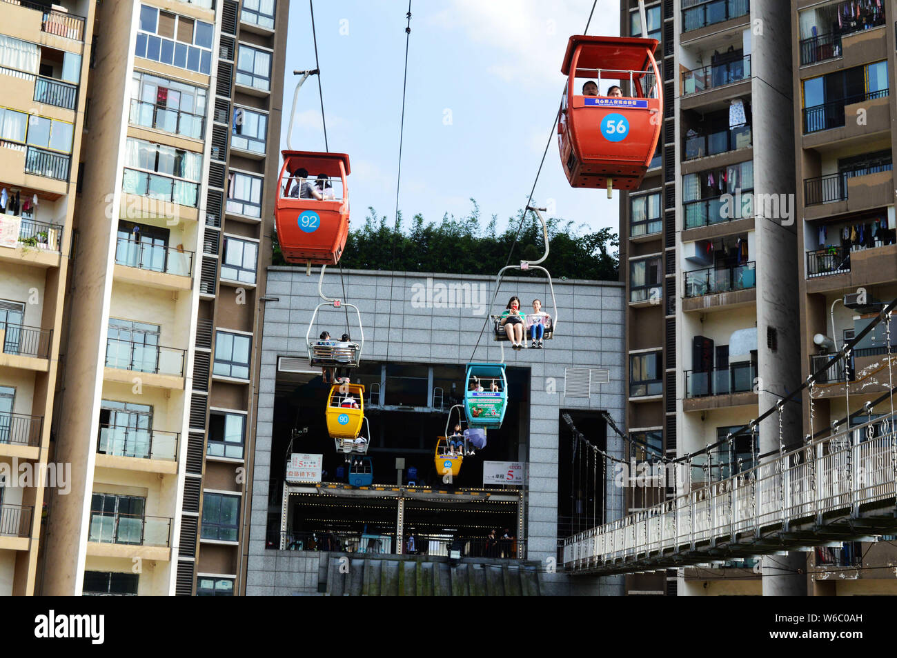 Cableway cable cars china hi-res stock photography and images - Alamy