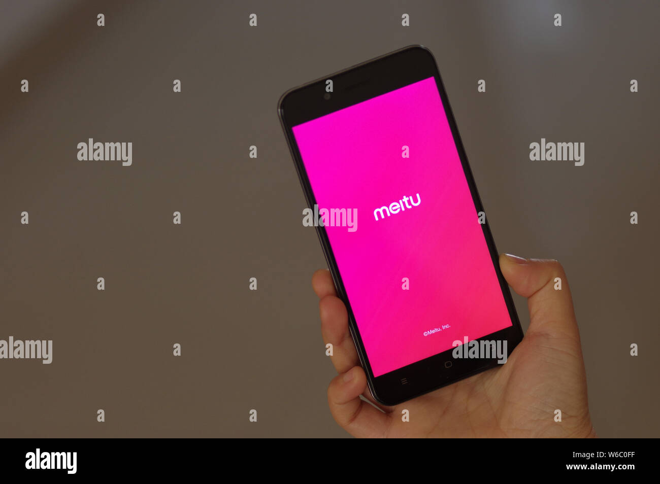 Meitu app hi-res stock photography and images - Alamy