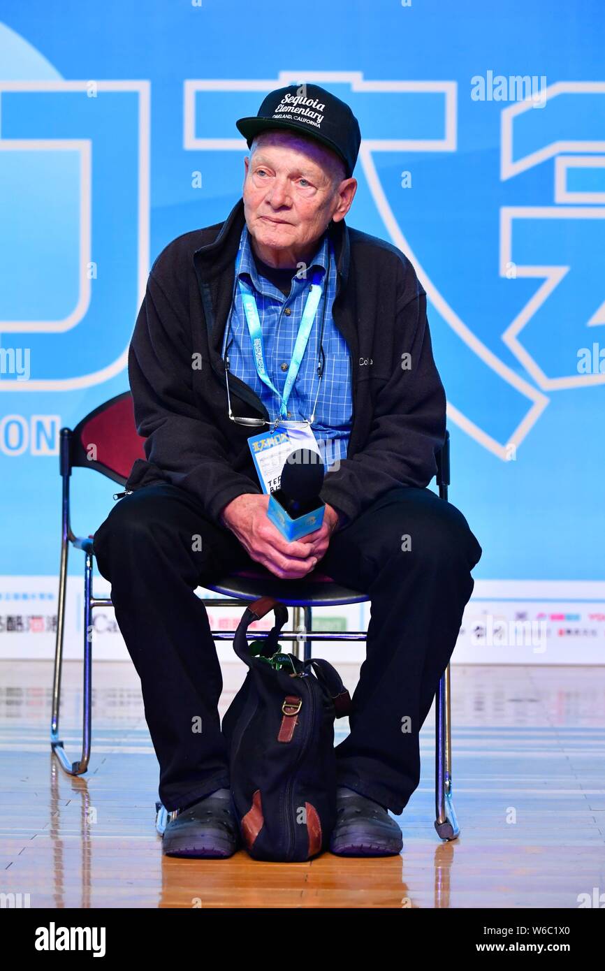 Terry ballantine bisson hi-res stock photography and images - Alamy