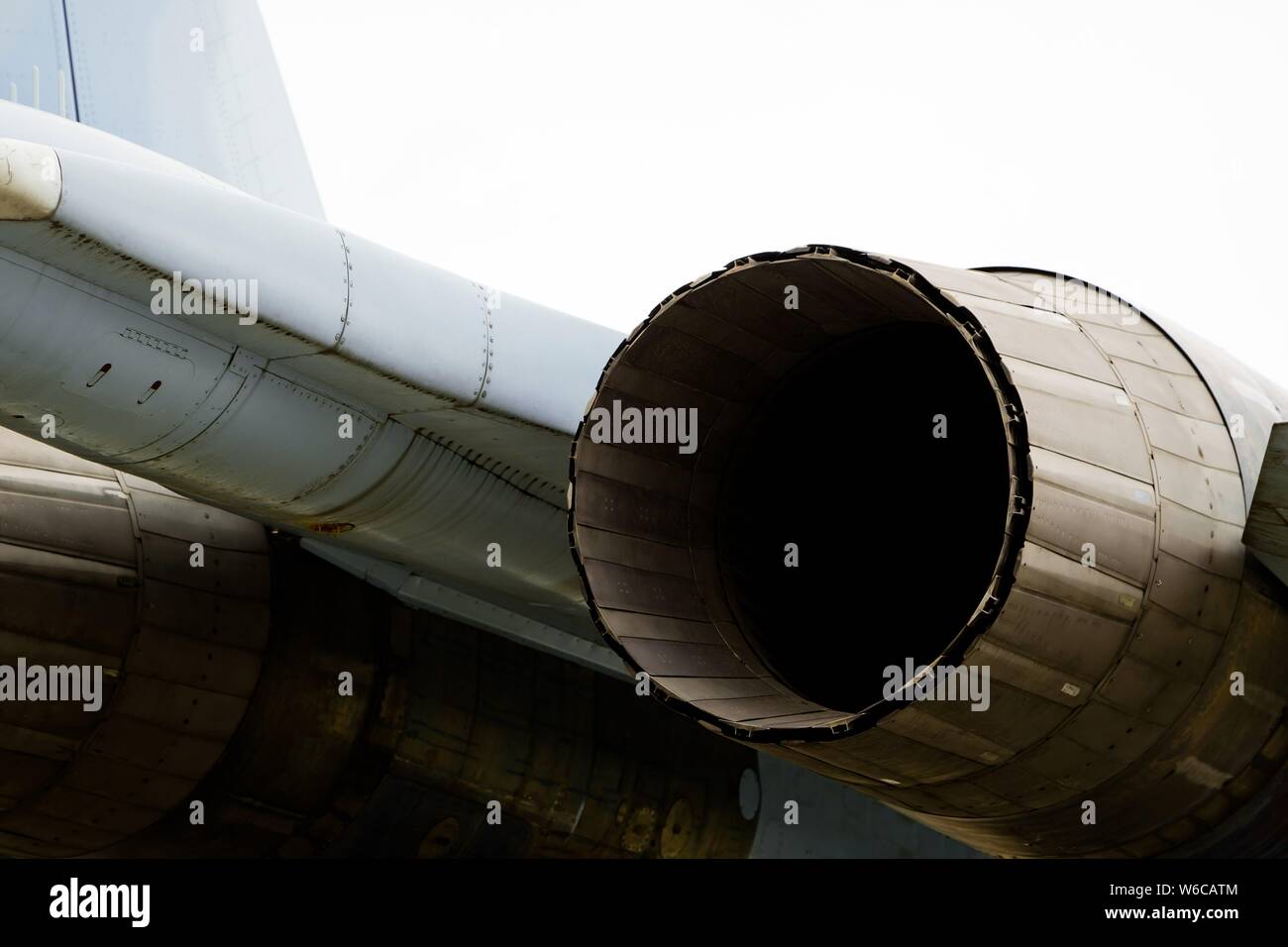 Jet engine nuzzle of fighter plane, controlled thrust Stock Photo - Alamy