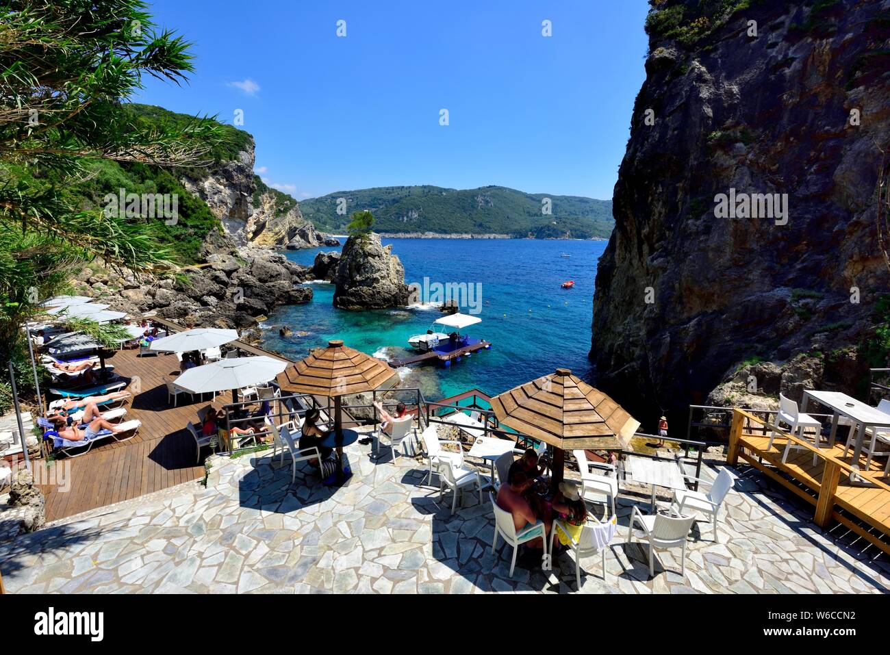 La grotta beach bar hi-res stock photography and images - Alamy