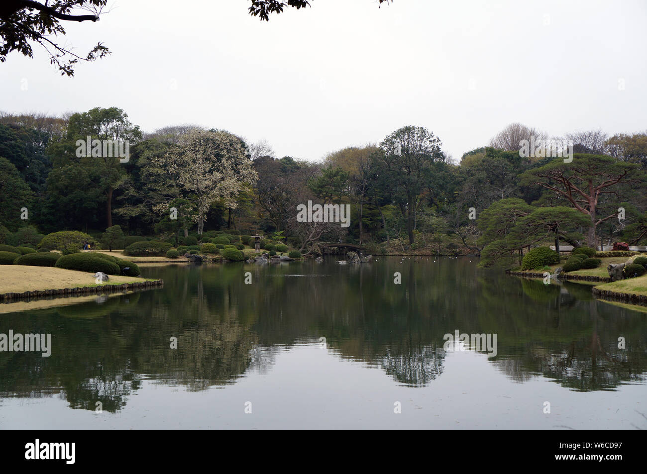 Rikugi-en traditional Japanese garden, Tokyo Stock Photo - Alamy