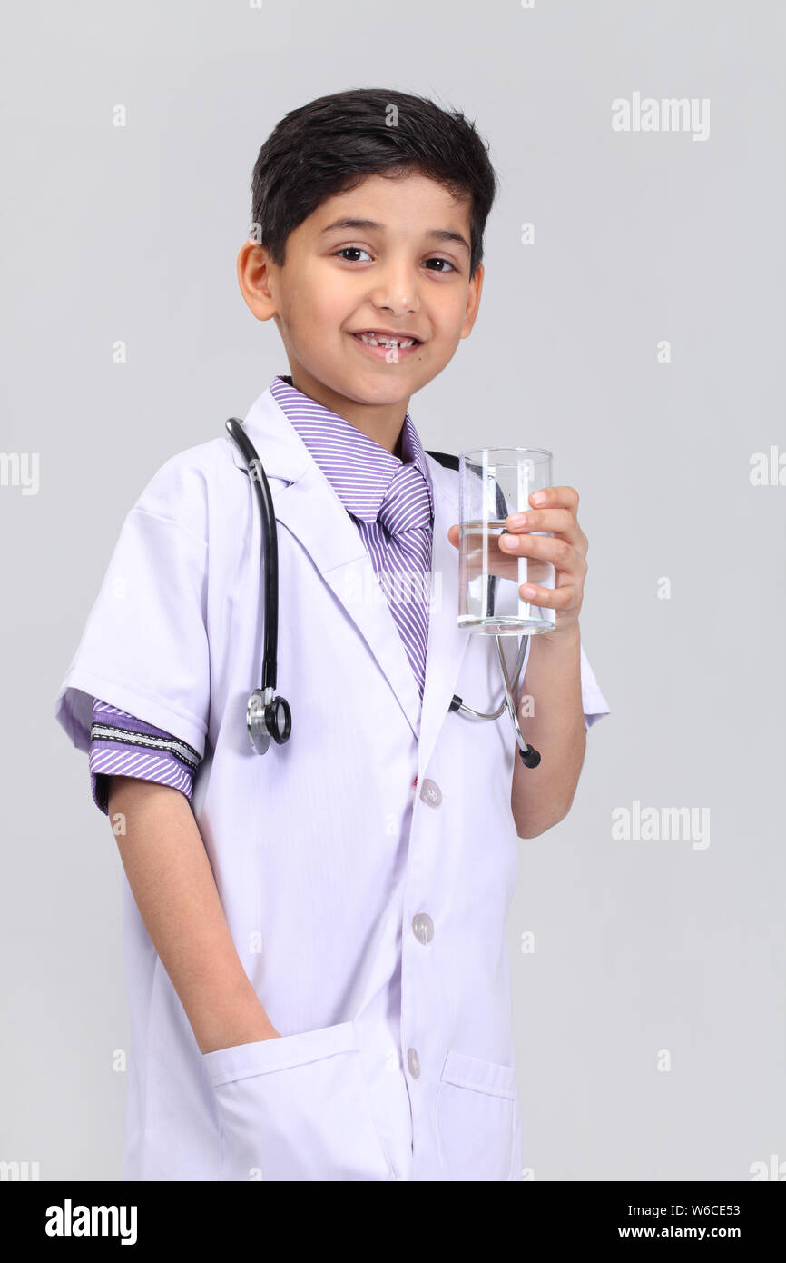 Doctor drinking water hi-res stock photography and images - Alamy