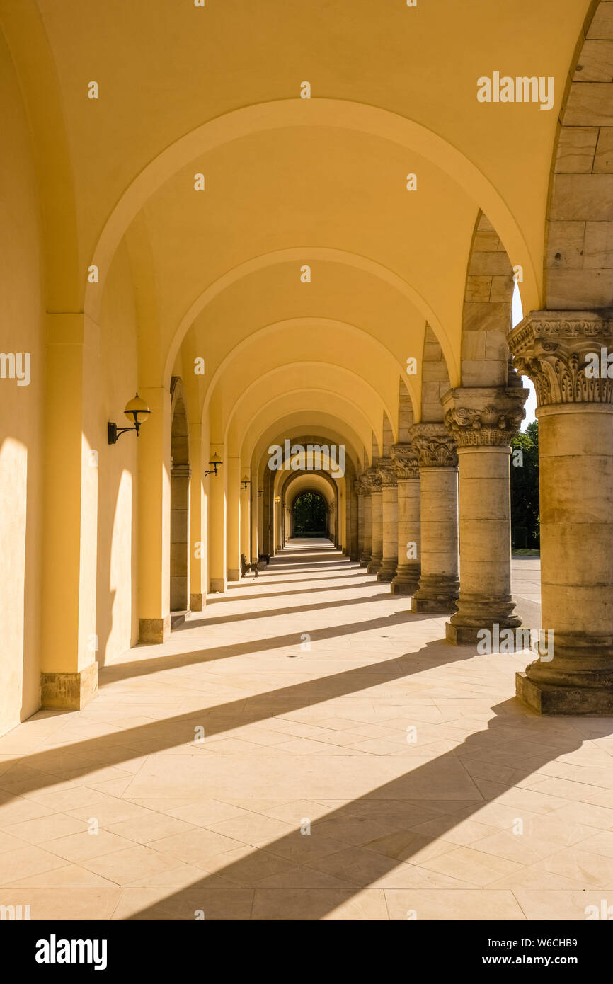 Arches and pillars surrounding the chapel of the cemetery Südfriedhof ...
