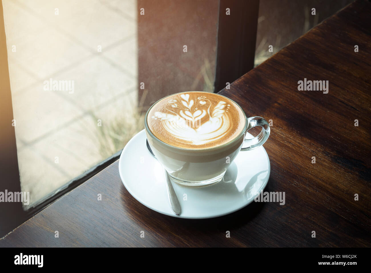 Latte art swan hi-res stock photography and images - Alamy