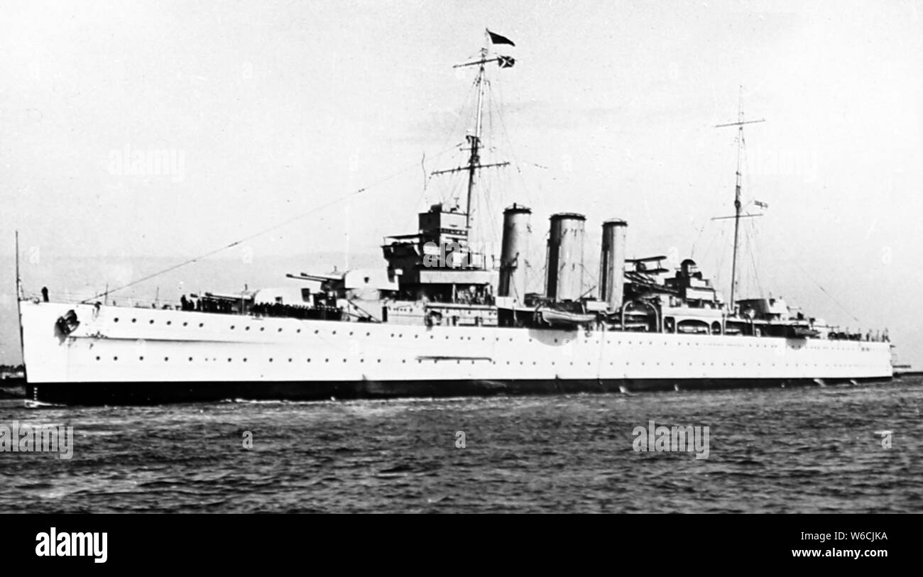 Hms kent hi-res stock photography and images - Alamy