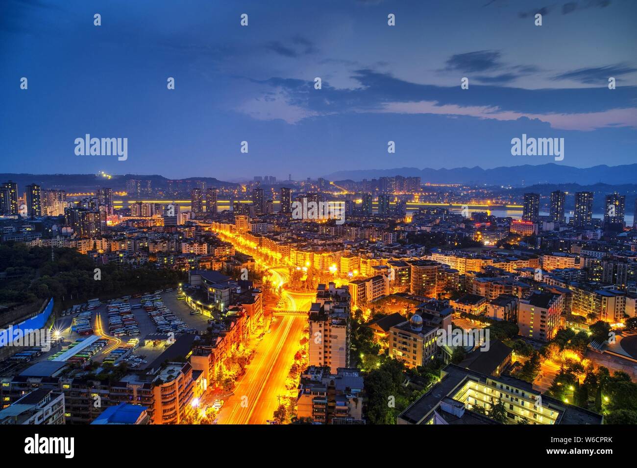 Chongqing china april 19 hi-res stock photography and images - Alamy
