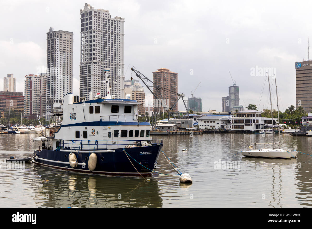 Jul 28,2019 Yachts moored in Manila Bay, Manila, Philippines Stock ...