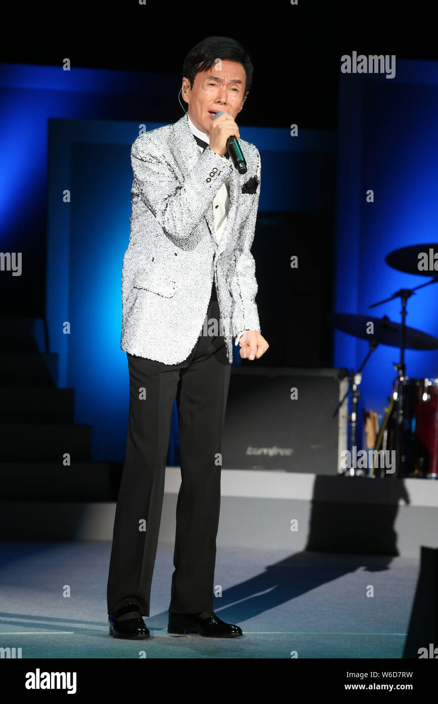 **TAIWAN OUT**Japanese singer Shinichi Mori performs during a concert ...