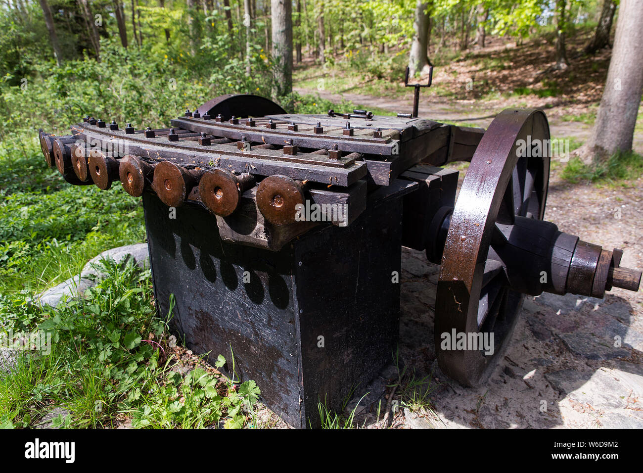 Medieval technology hi-res stock photography and images - Alamy