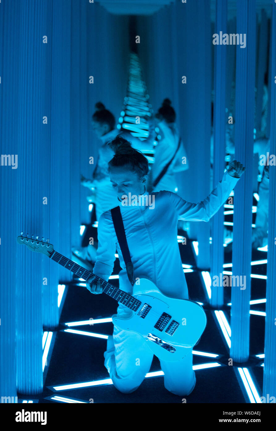 Edinburgh festival fringe debut hi-res stock photography and images - Alamy