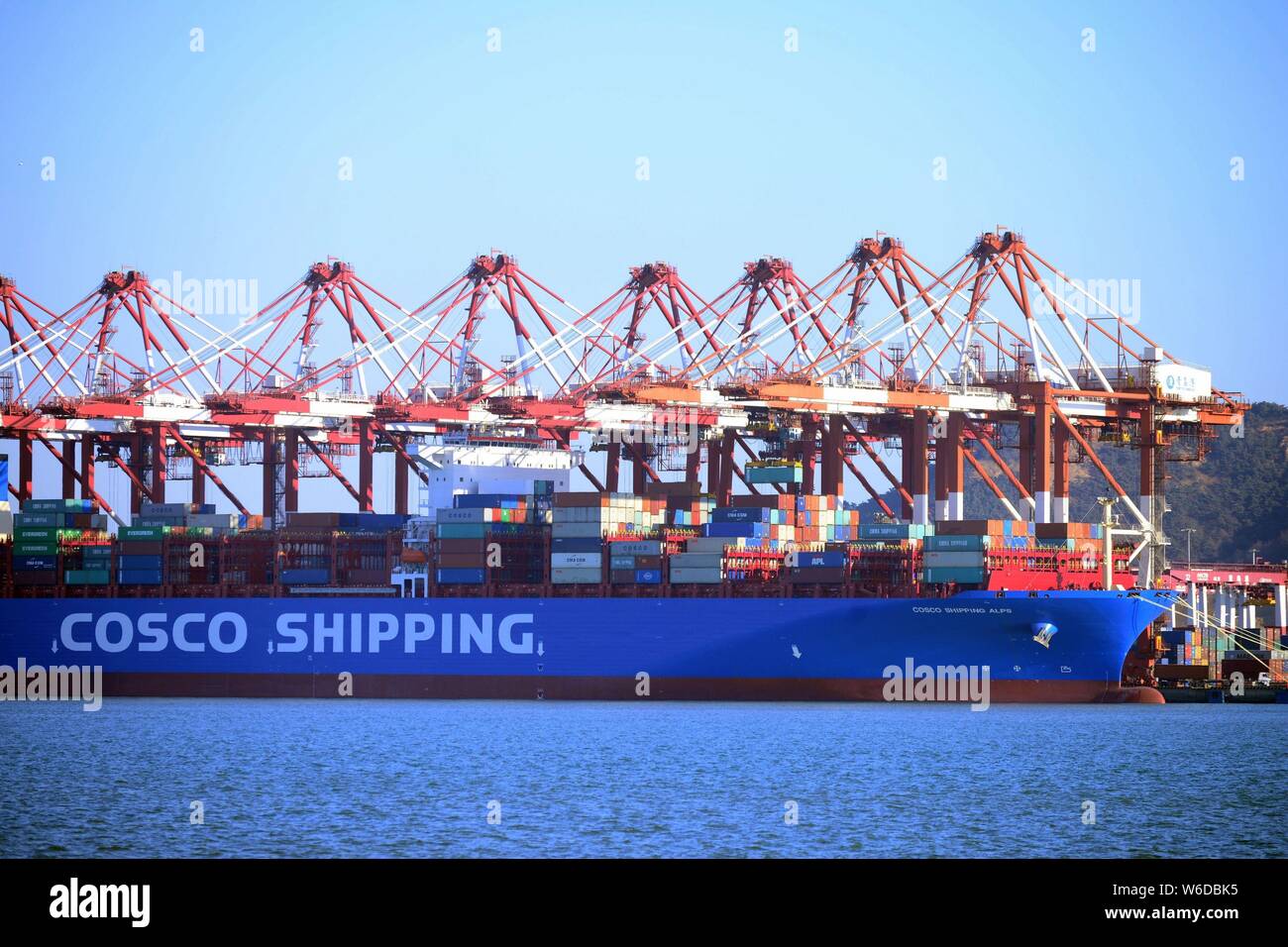 --FILE--A cargo ship of COSCO Shipping loaded with containers to be ...