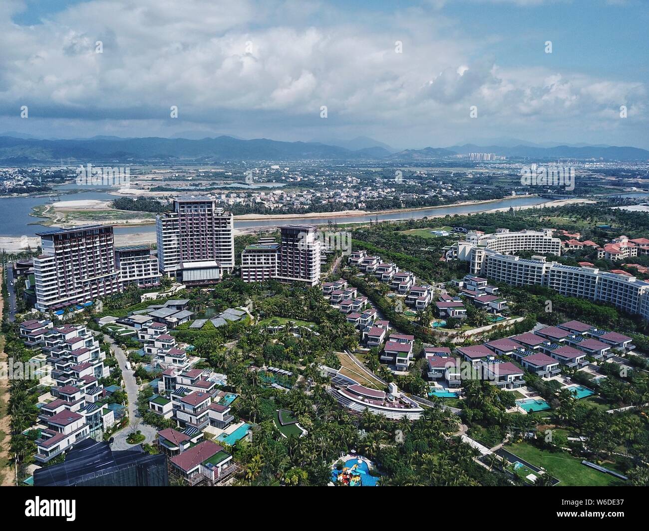 Hainan property investment hi-res stock photography and images - Alamy