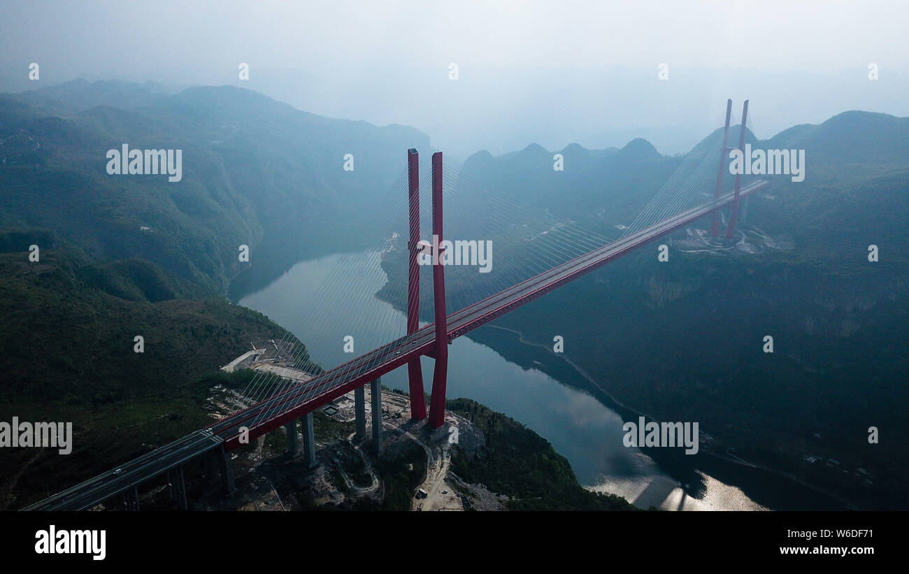 Yachi river bridge hi-res stock photography and images - Alamy