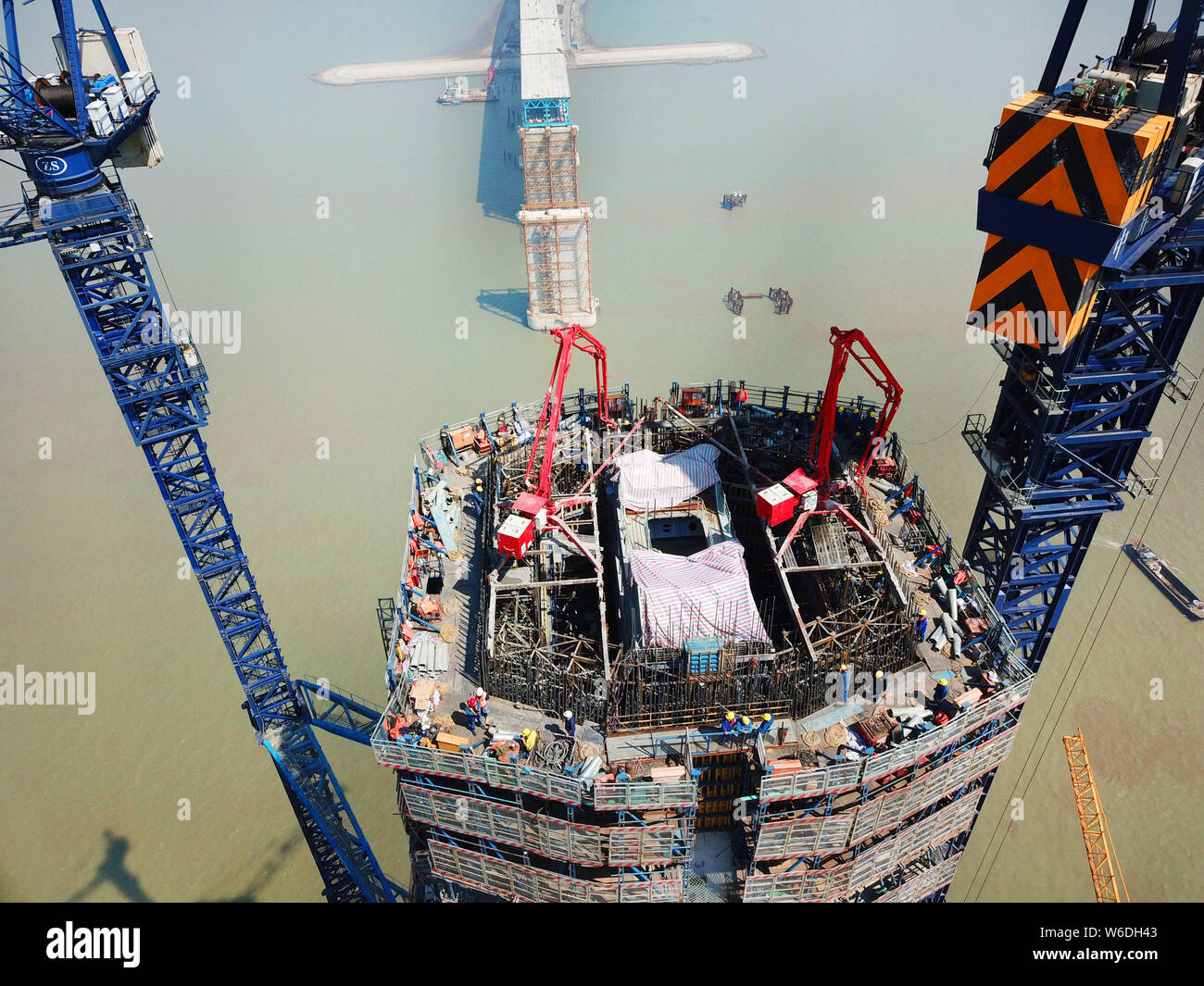 Aerial view of the No.28 main pier of the world's longest cable-stayed ...