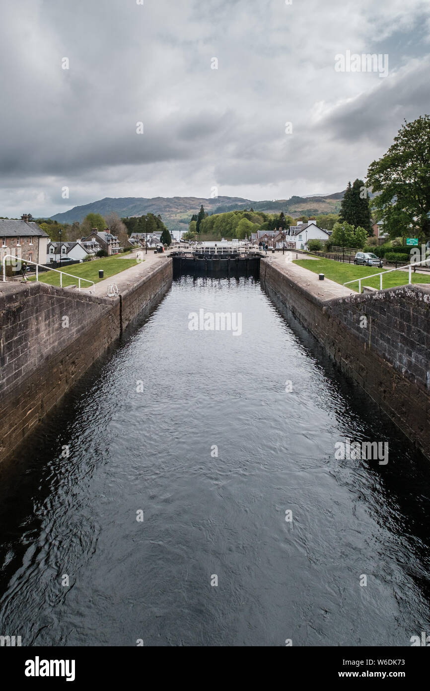 Loch safety sign scotland hi-res stock photography and images - Alamy
