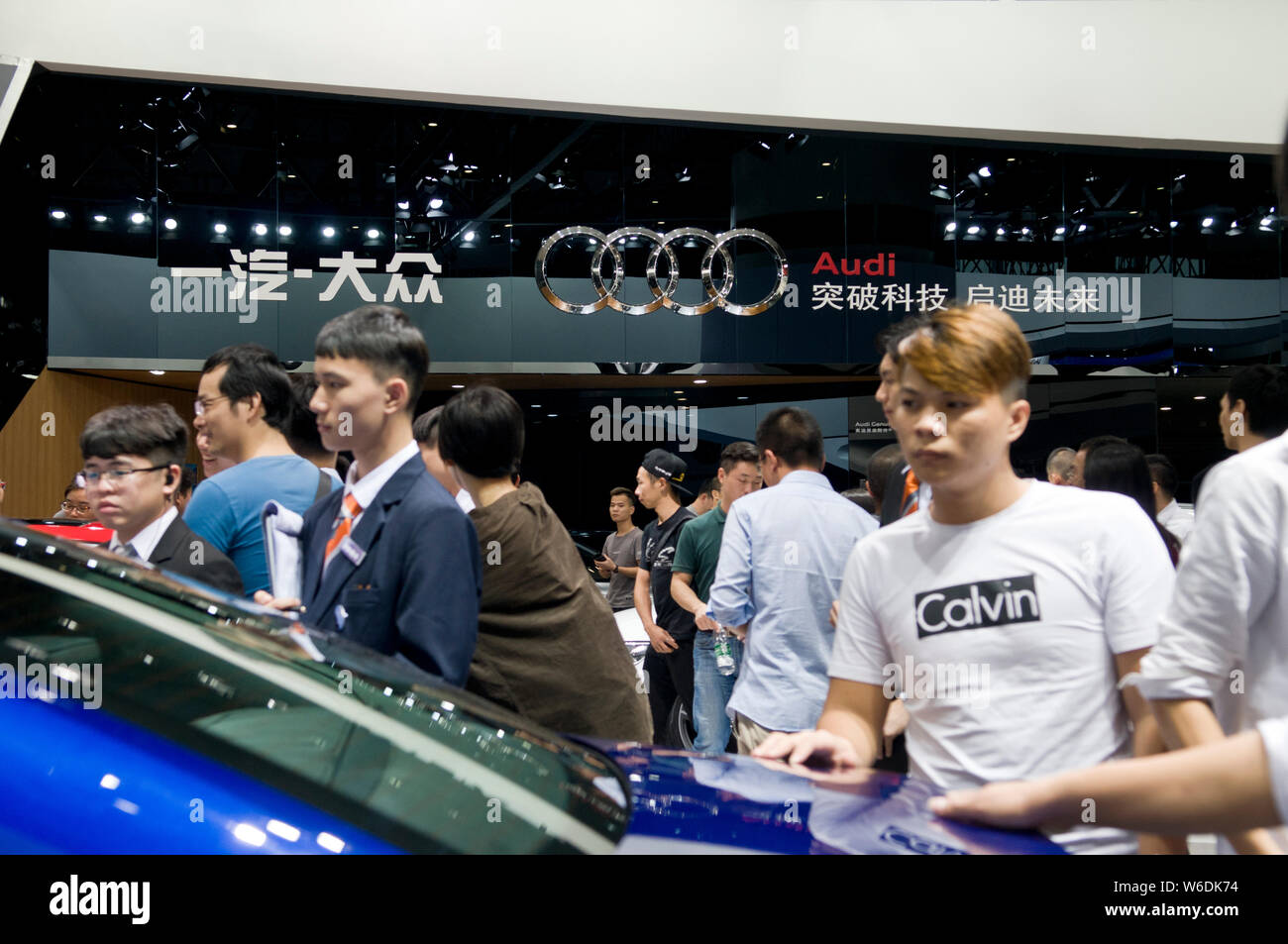 --FILE--People visit the stand of Audi during the 15th China (Guangzhou ...