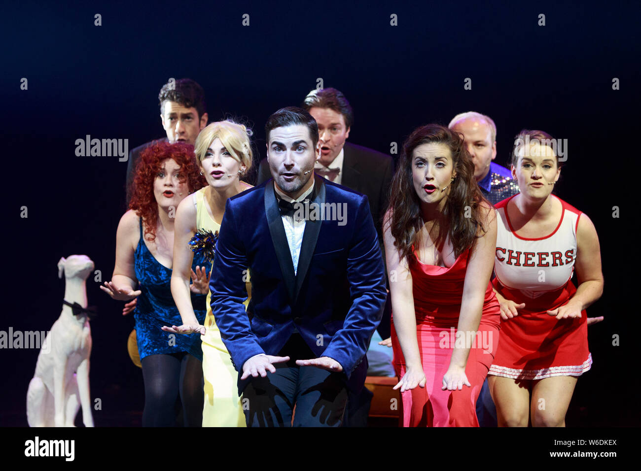 Friends cast show hi-res stock photography and images - Alamy