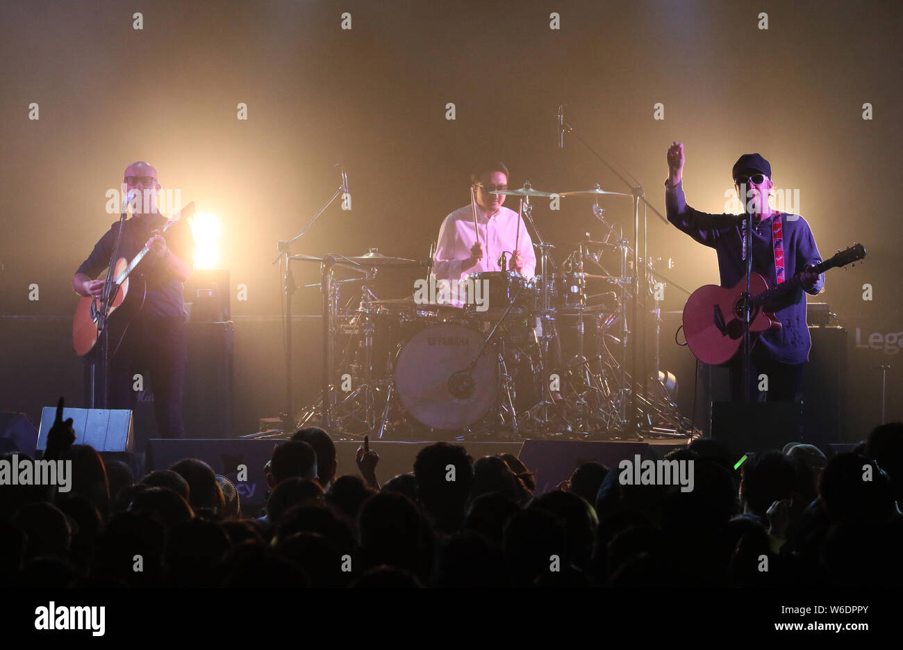 **TAIWAN OUT**Members of Japanese pop rock band Monkey Majik perform ...