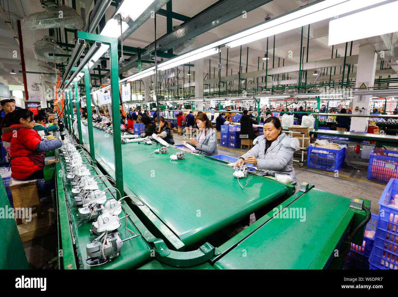 Chinese electric manufacturer hi-res stock photography and images - Alamy