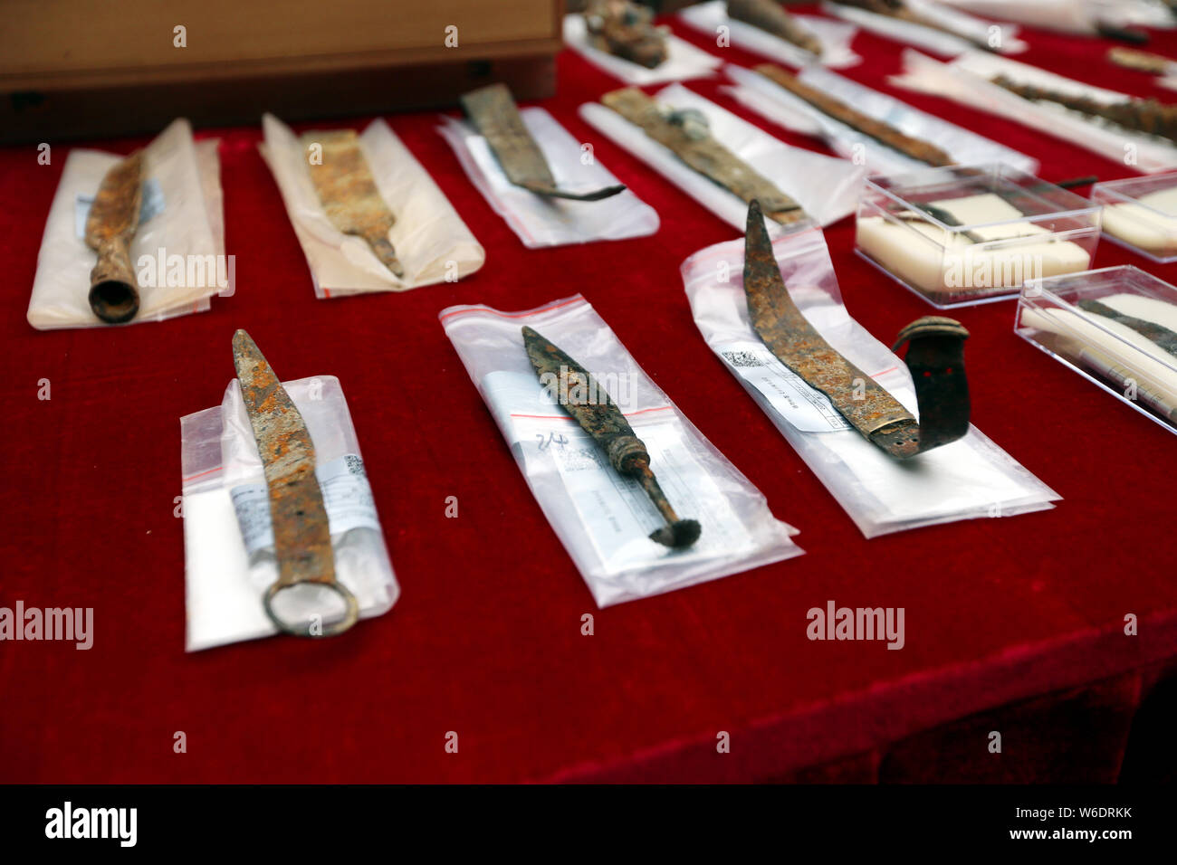 Relics unearthed from the sunken boats owned by peasant leader Zhang ...
