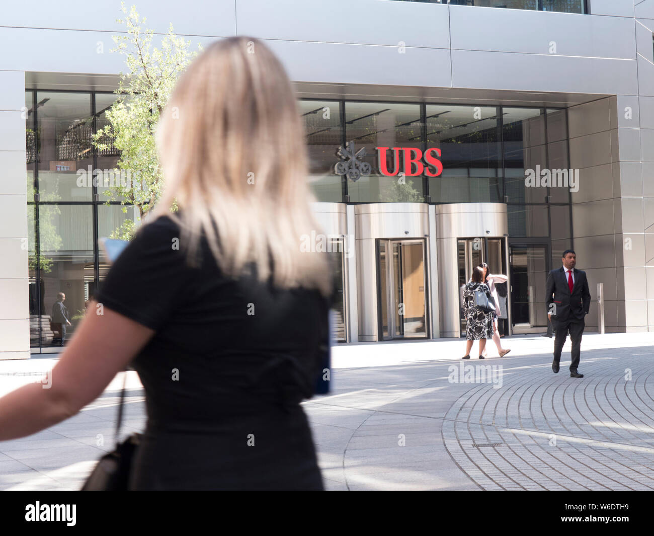 Ubs offices london hi-res stock photography and images - Alamy