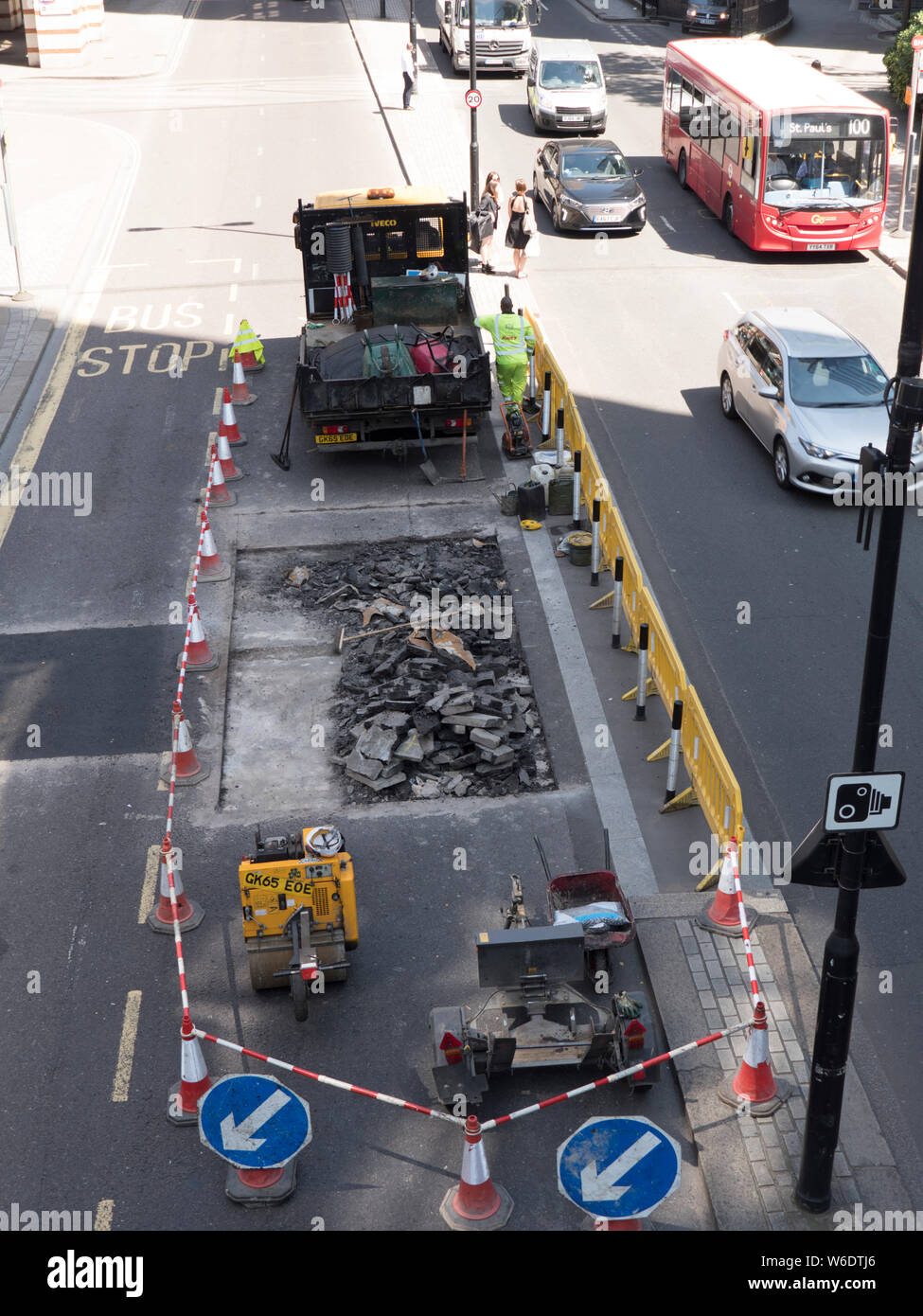 Road works in London Wall, London Stock Photo - Alamy