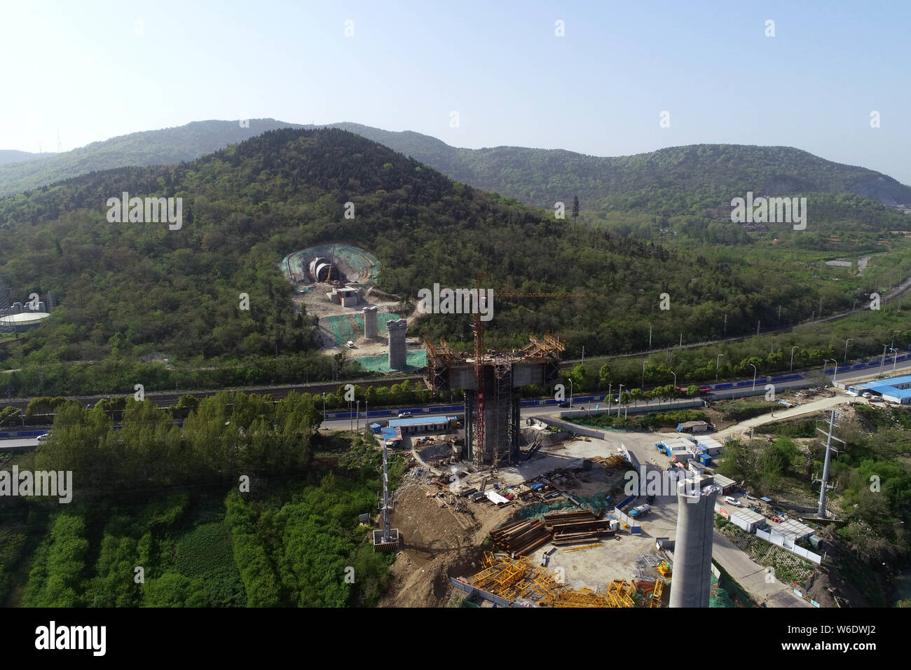View of the construction site of Cuijiaying Hanjiang River Bridge of ...