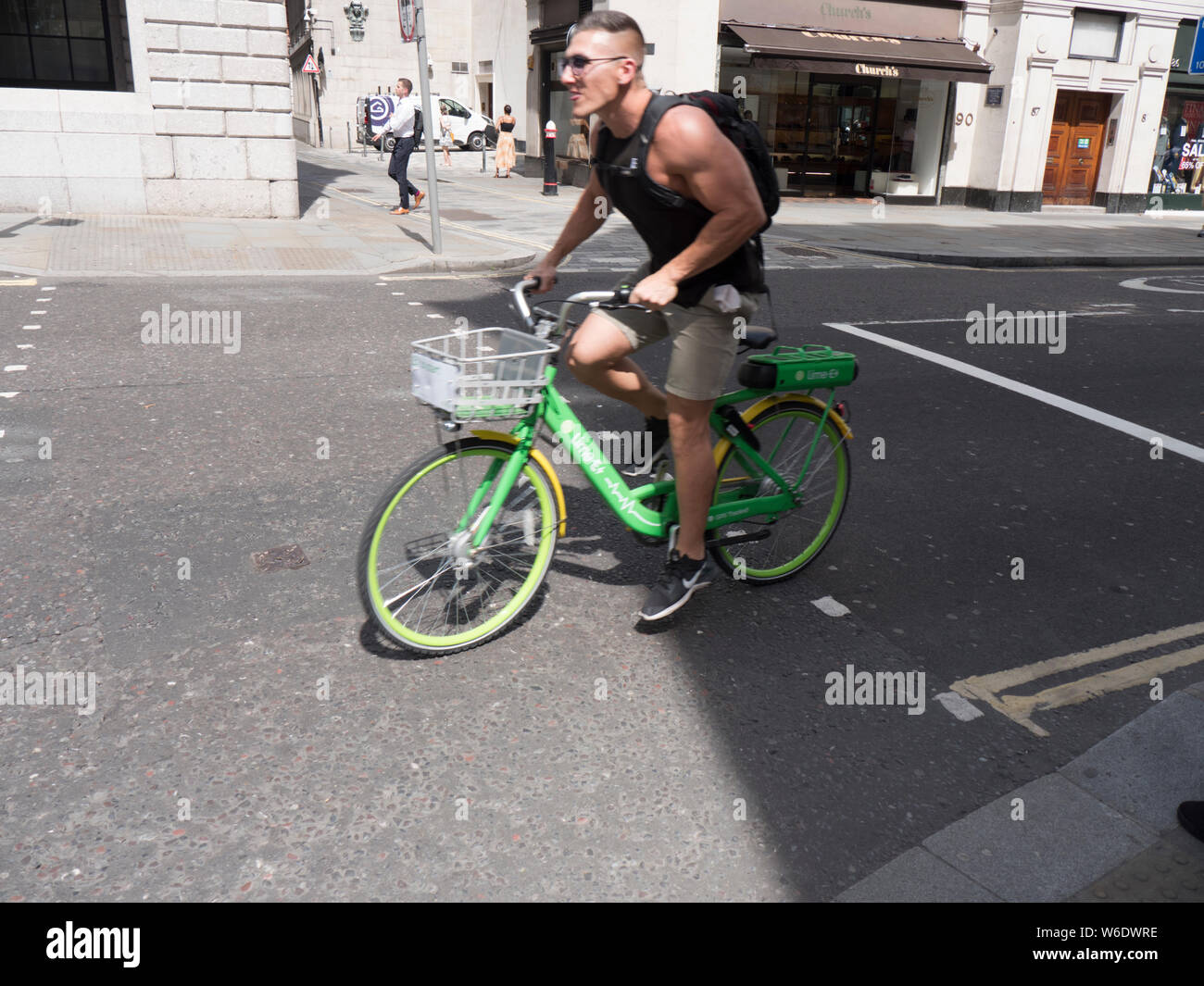 Lime electric rental bike central London Stock Photo - Alamy