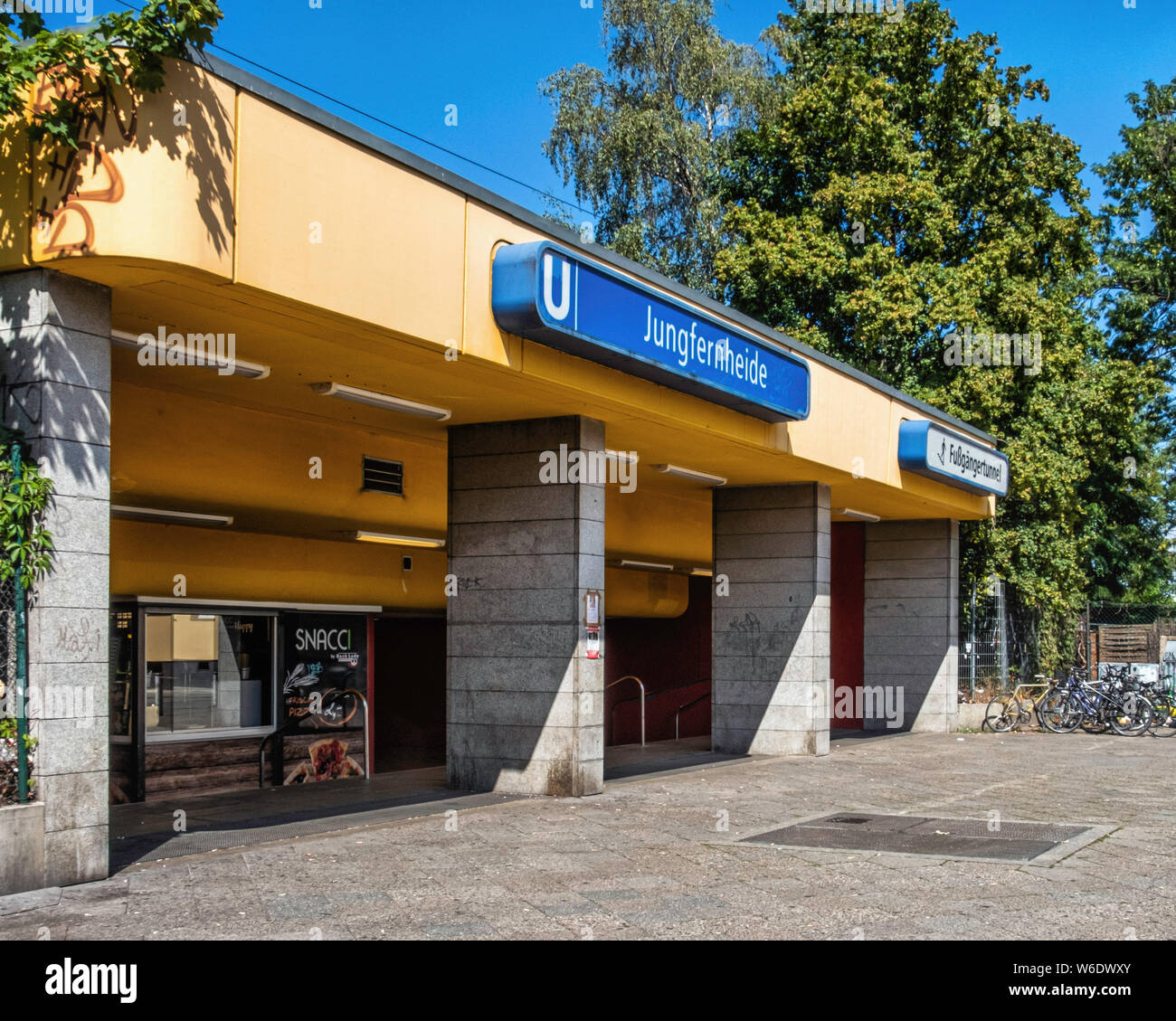 Charlottenburg metro hi-res stock photography and images - Alamy