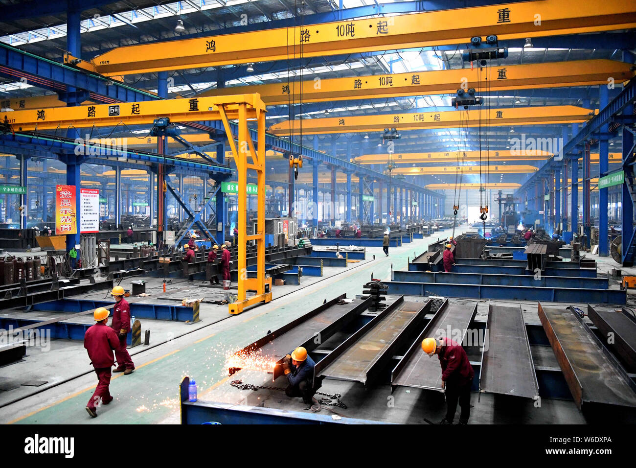Construction material production hi-res stock photography and images ...