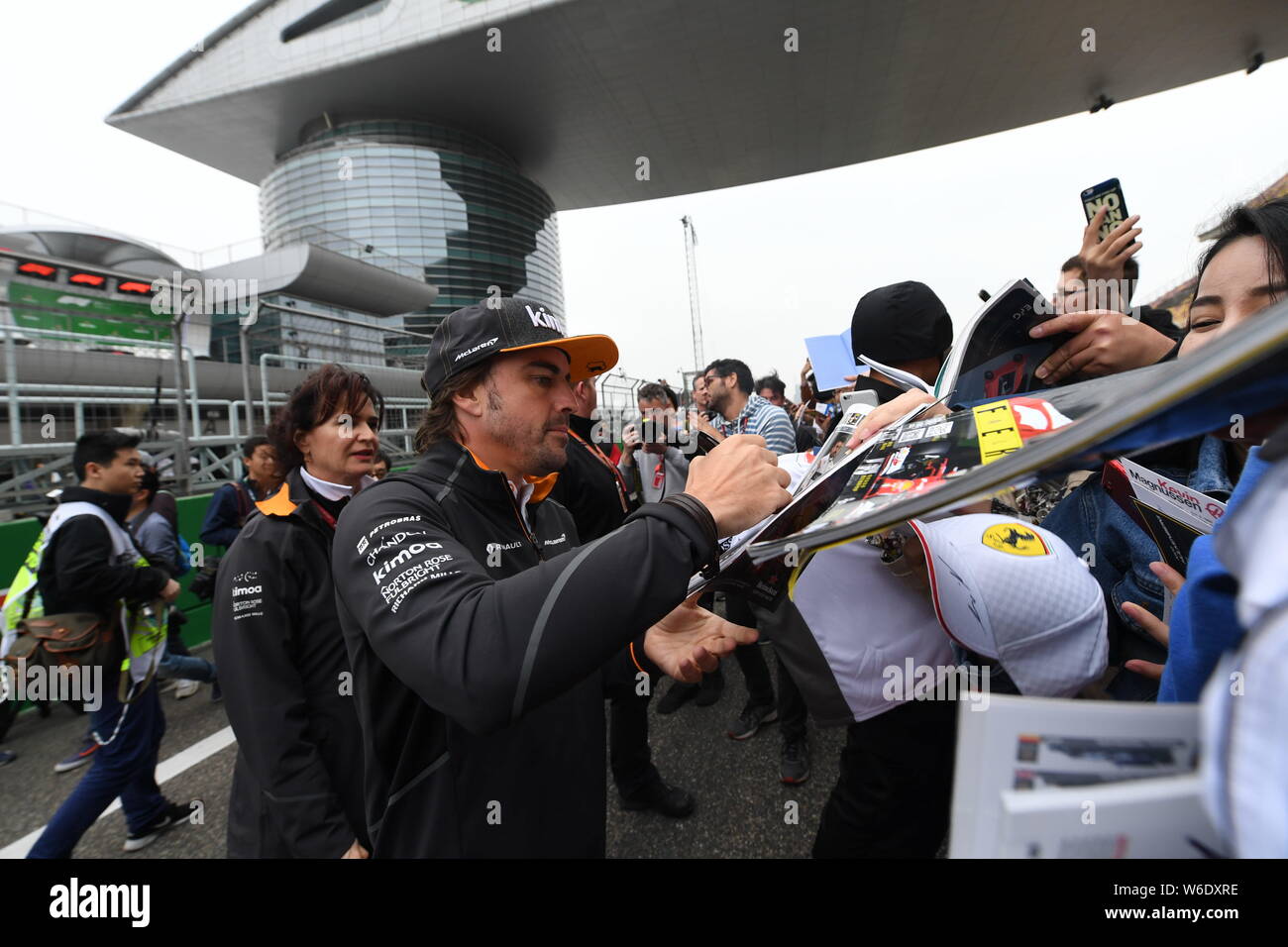 Mclaren signs autographs for fans hi-res stock photography and images ...