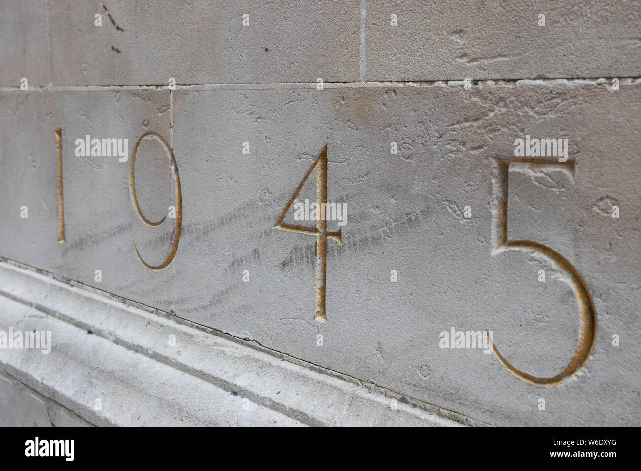 the year 1945 etched into a war memorial Stock Photo - Alamy