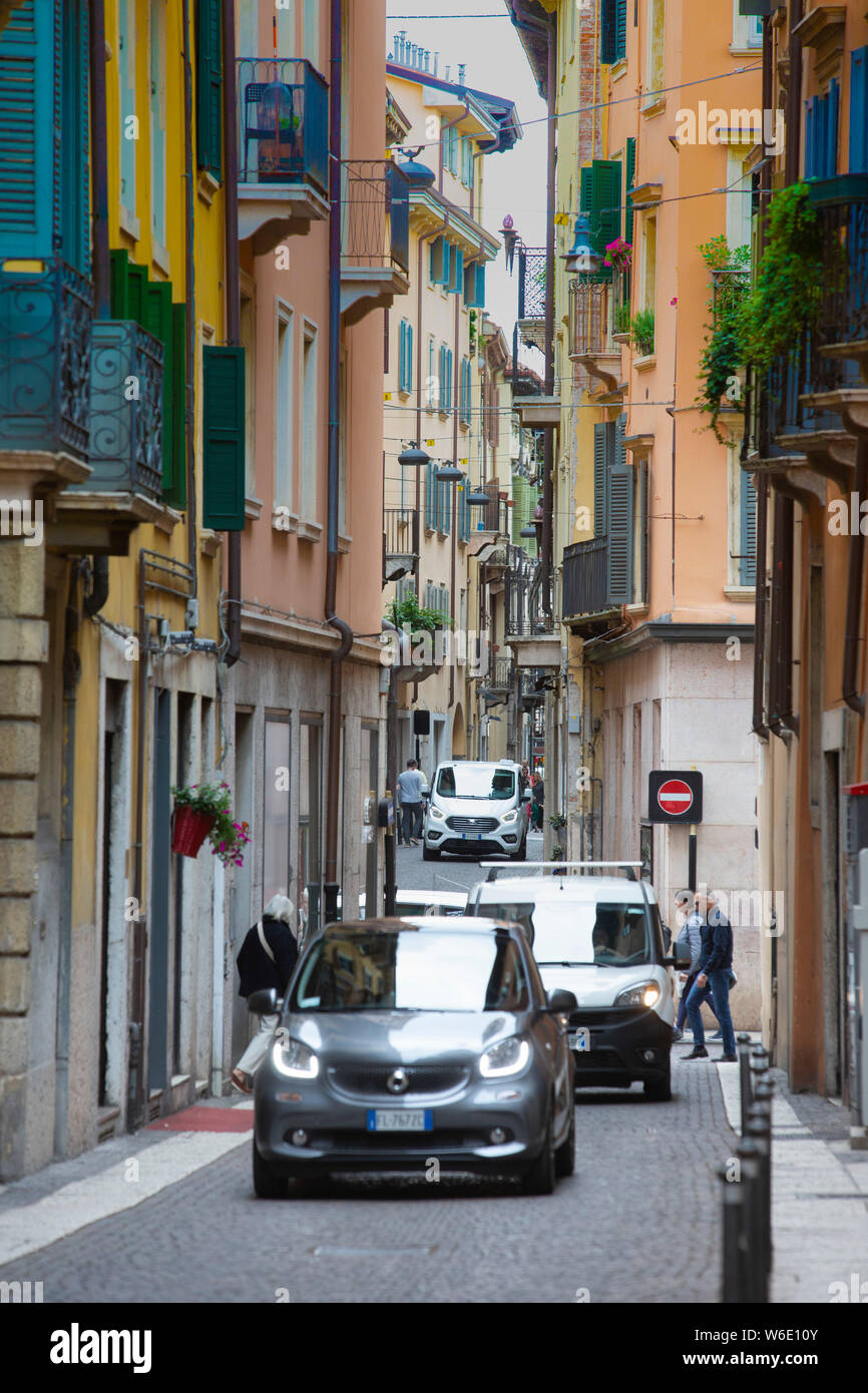 Typical Italian Narrow Streets High Resolution Stock Photography and ...