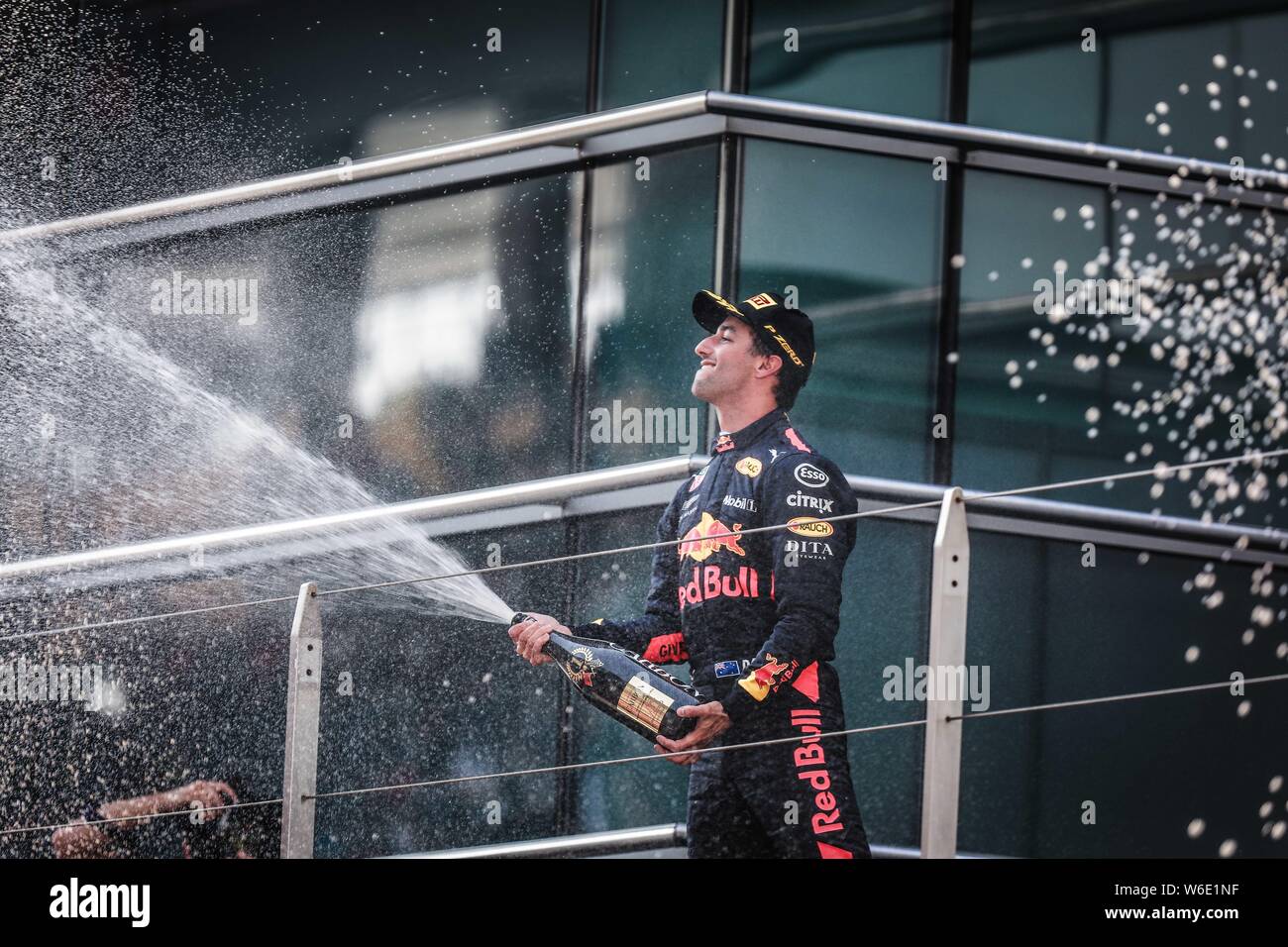Formula 1 red bull champagne hi-res stock photography and images - Alamy