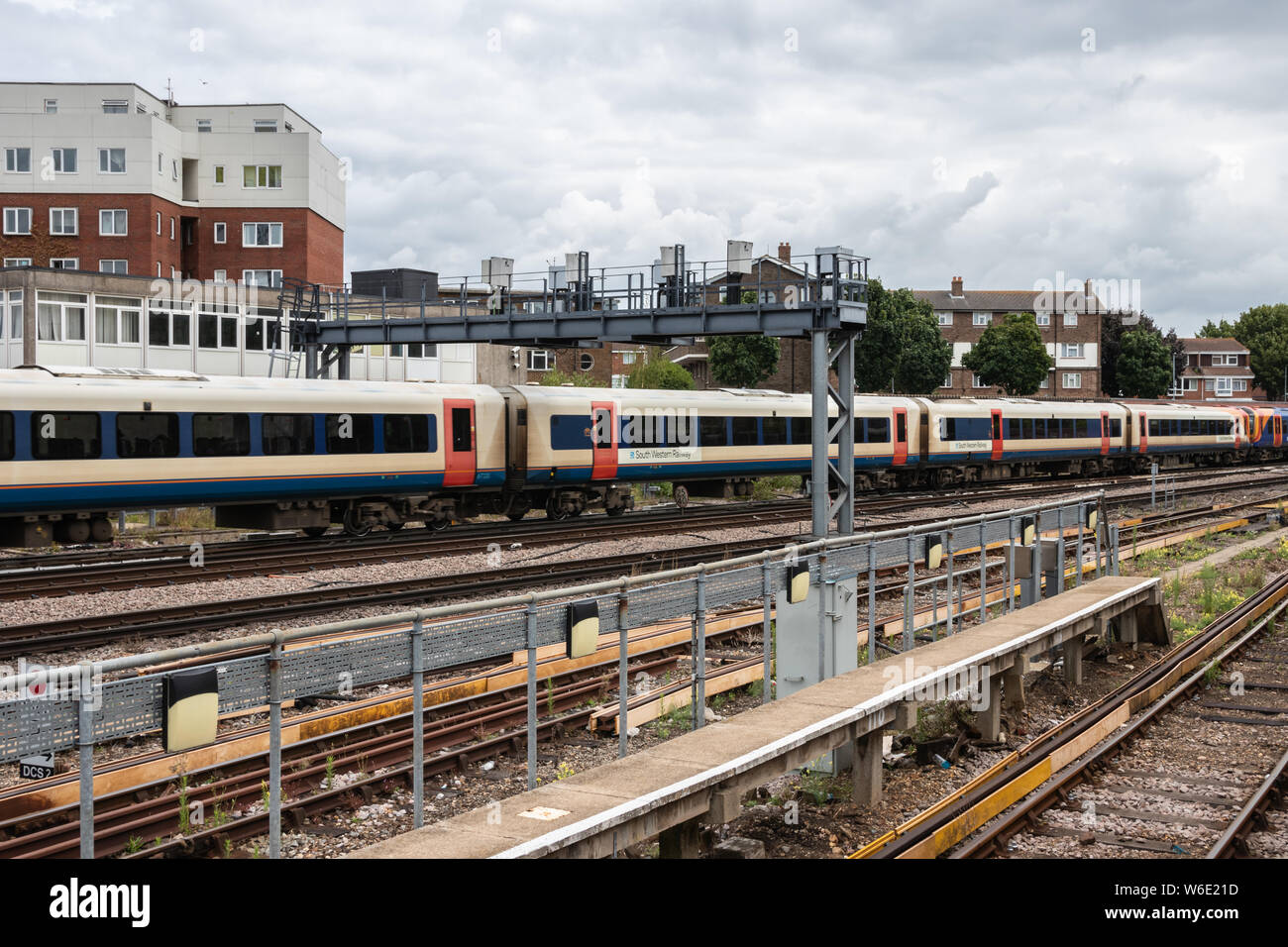 British railways train hi-res stock photography and images - Alamy