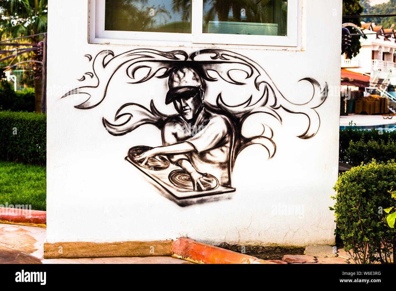 Dj graffiti art hi-res stock photography and images - Alamy