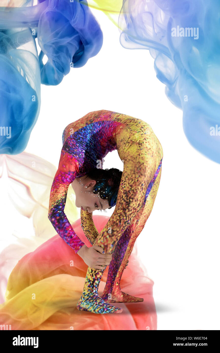 --FILE--27-year-old Chinese contortionist Liu Teng performs shows the ...