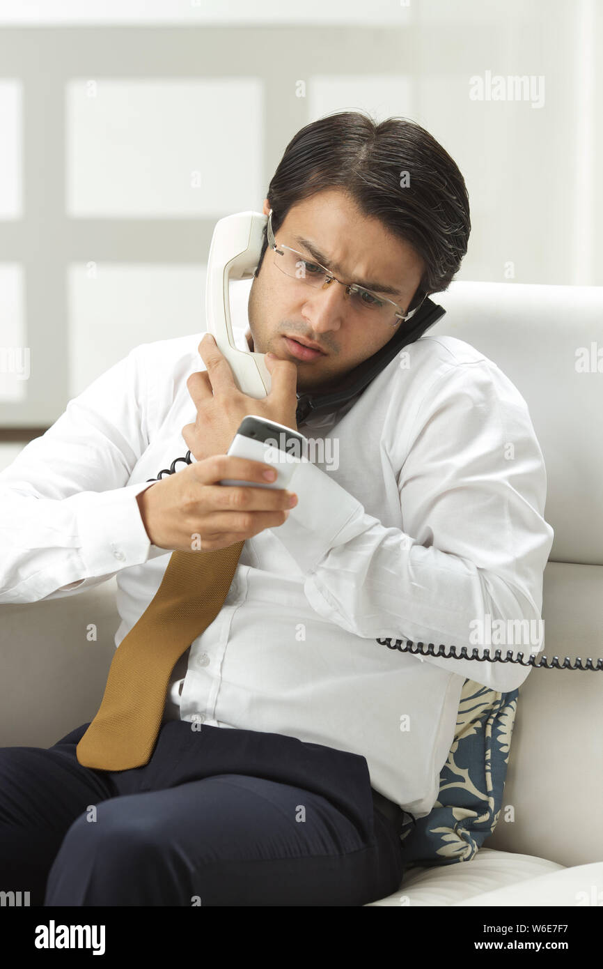 Multiple phones hi-res stock photography and images - Alamy