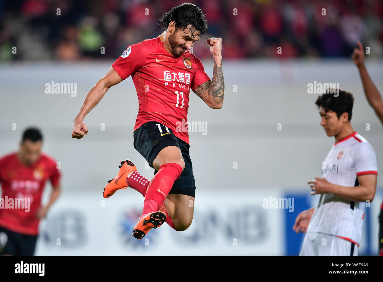 Brazilian football player Ricardo Goulart of China's Guangzhou ...